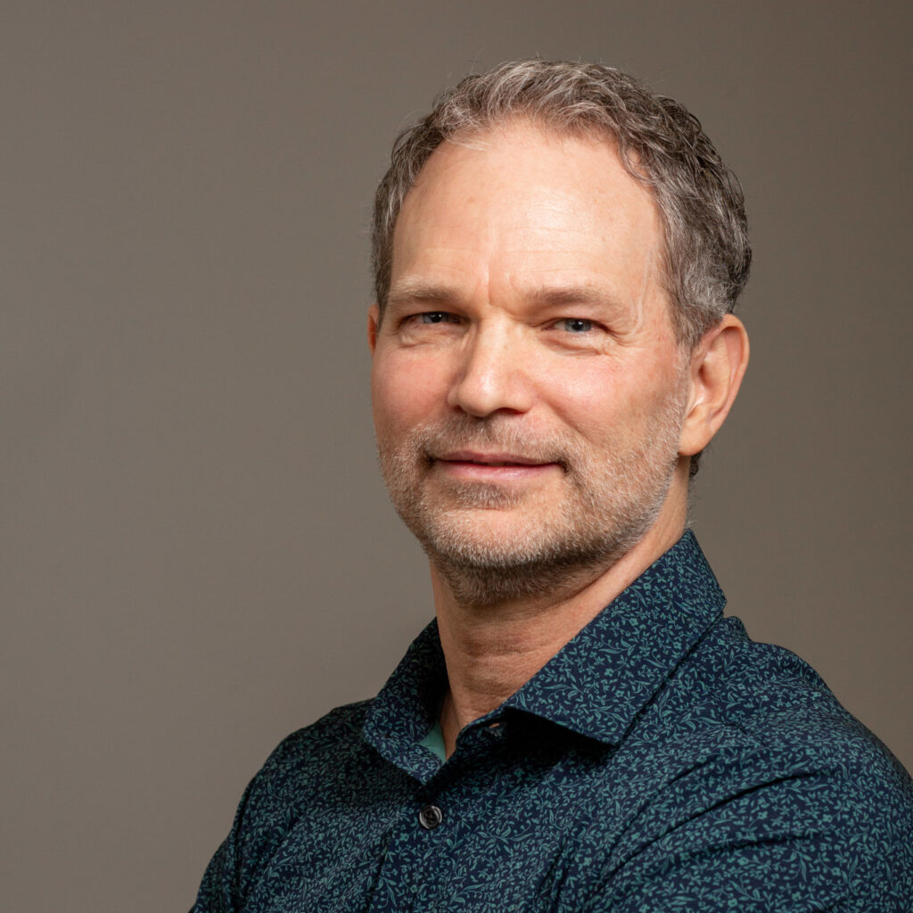 Meet the AIS Leadership Team and Board of Directors